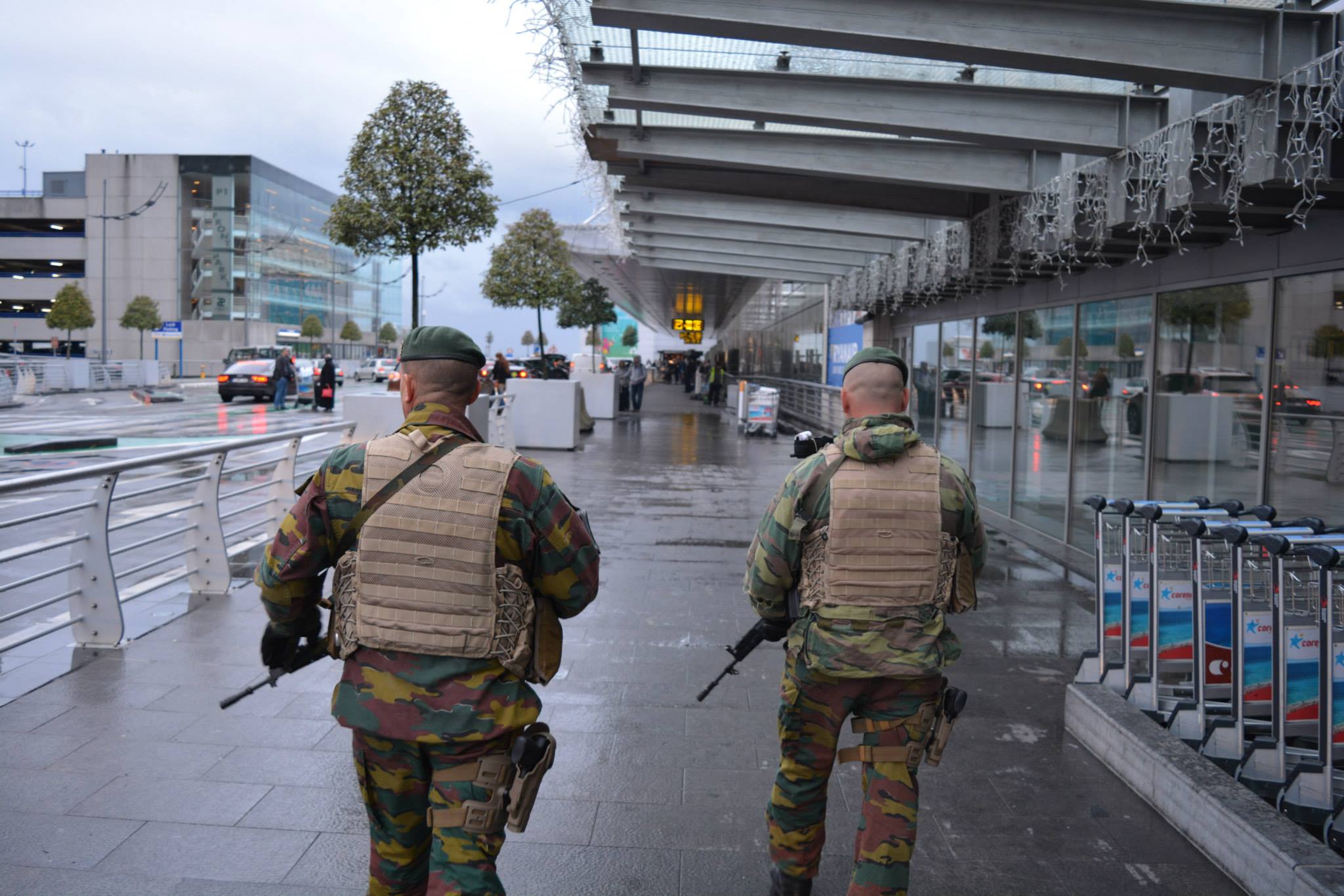 Attentat ou conducteur fou à Anvers : l’action décisive des militaires ...