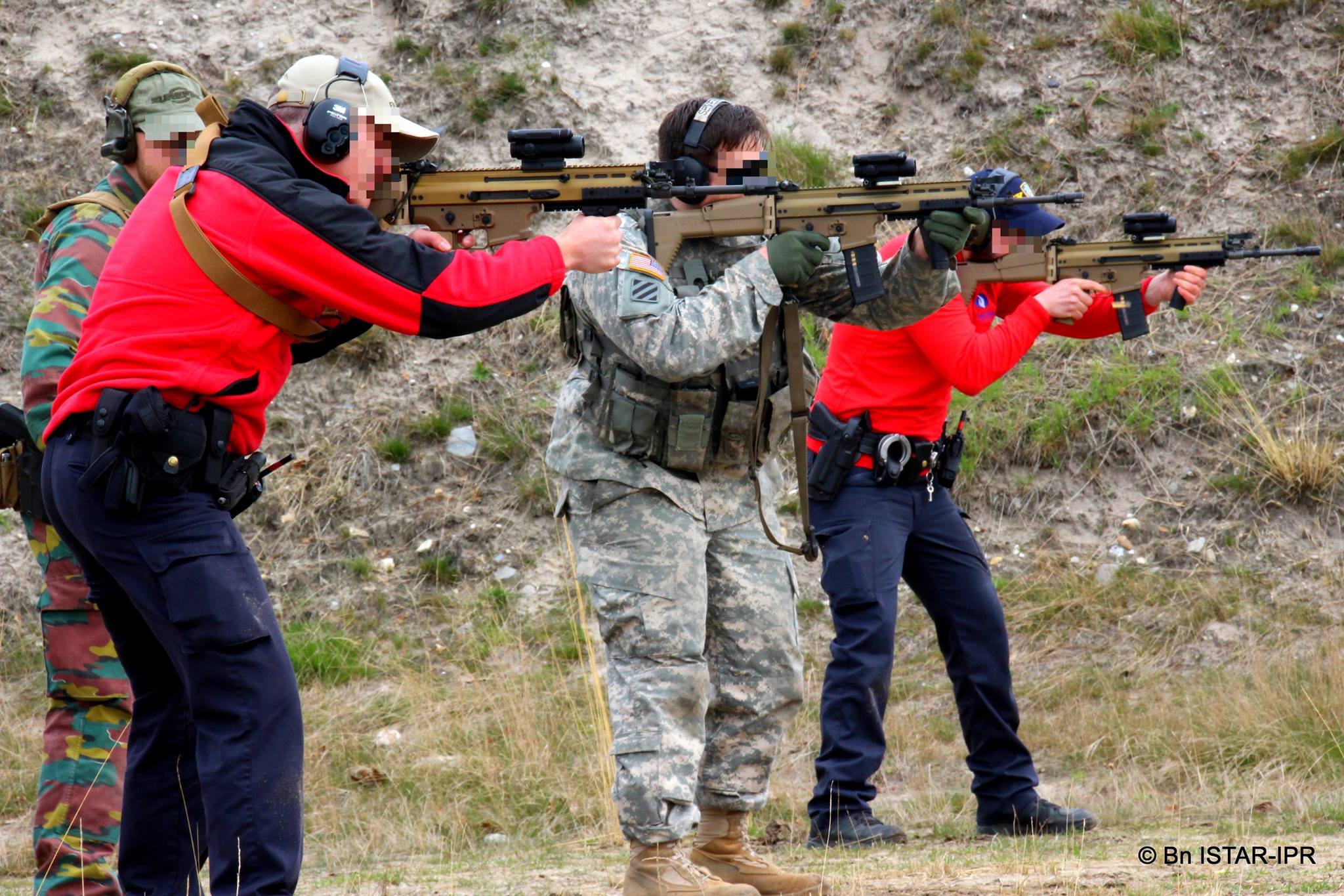 Une journée de coopération pour le bataillon ISTAR avec la police ...