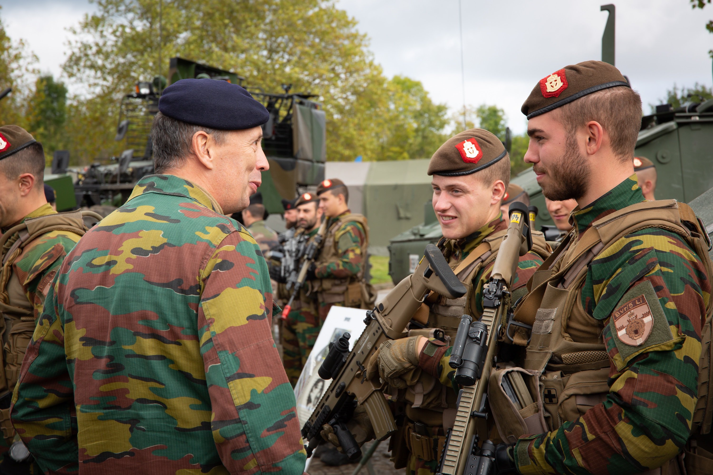 Le bataillon Libération-5 Ligne participe à la présentation des ...
