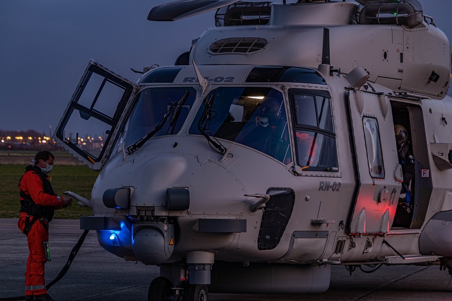 Deux NH-90 de la base de Coxyde ont été configurés pour le transport de ...