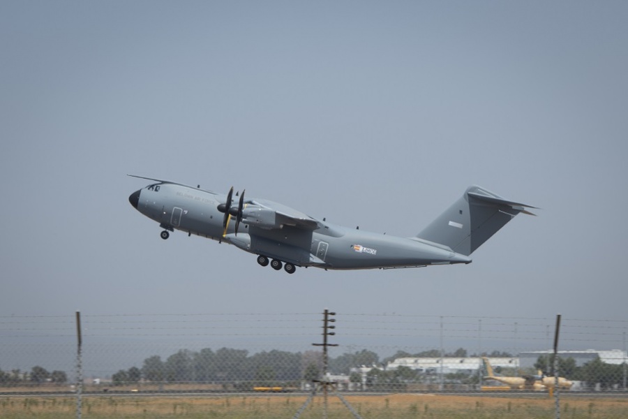 Le premier A400M belge a effectué avec succès son vol d’essai – À l ...